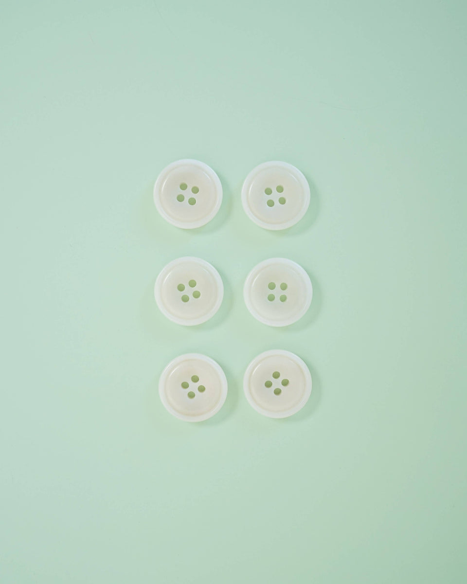 Milk 7/8" Corozo Nut Buttons: Set of 6 – Esthersfabrics